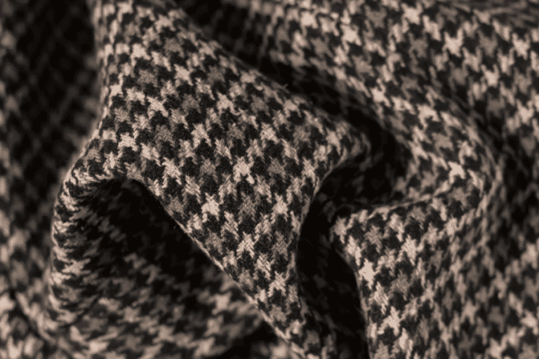 Houndstooth Pattern Guide: History, Fabric and How to Wear