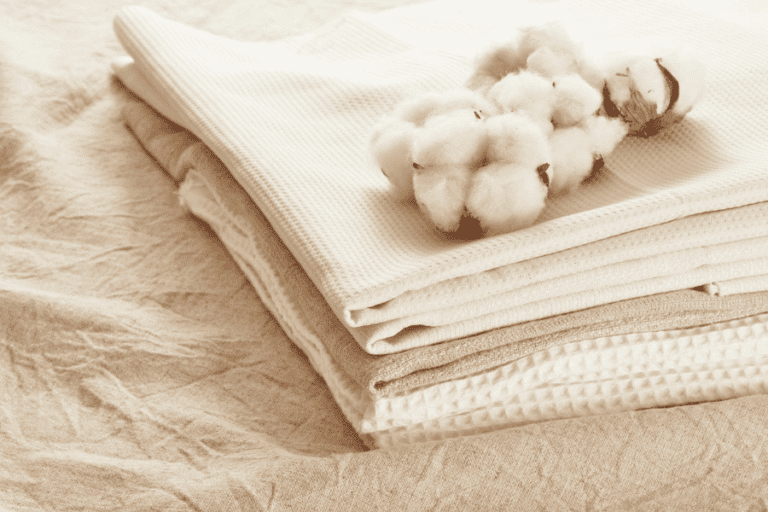 Qu'est-ce que le coton Pima ? Avantages, guide des tissus et comparaison